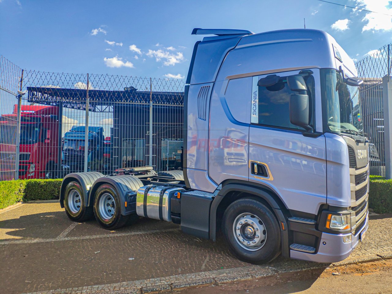 SCANIA R 540 – 2 Japão Caminhões e Carretas