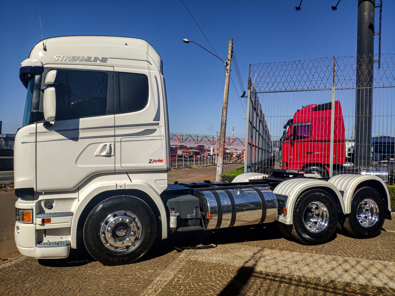 SCANIA R 440 – 2 Japão Caminhões e Carretas