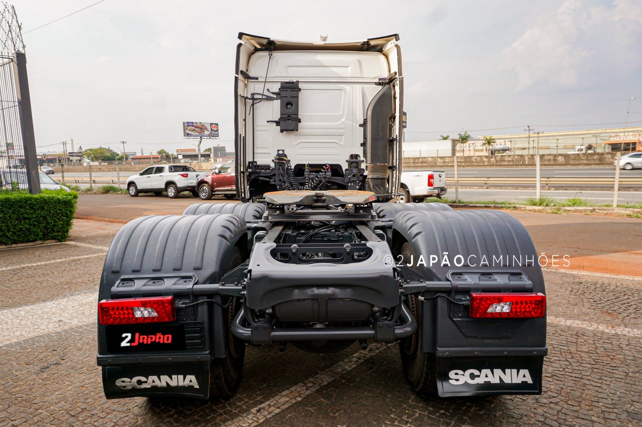 SCANIA R 500 – 2 Japão Caminhões e Carretas