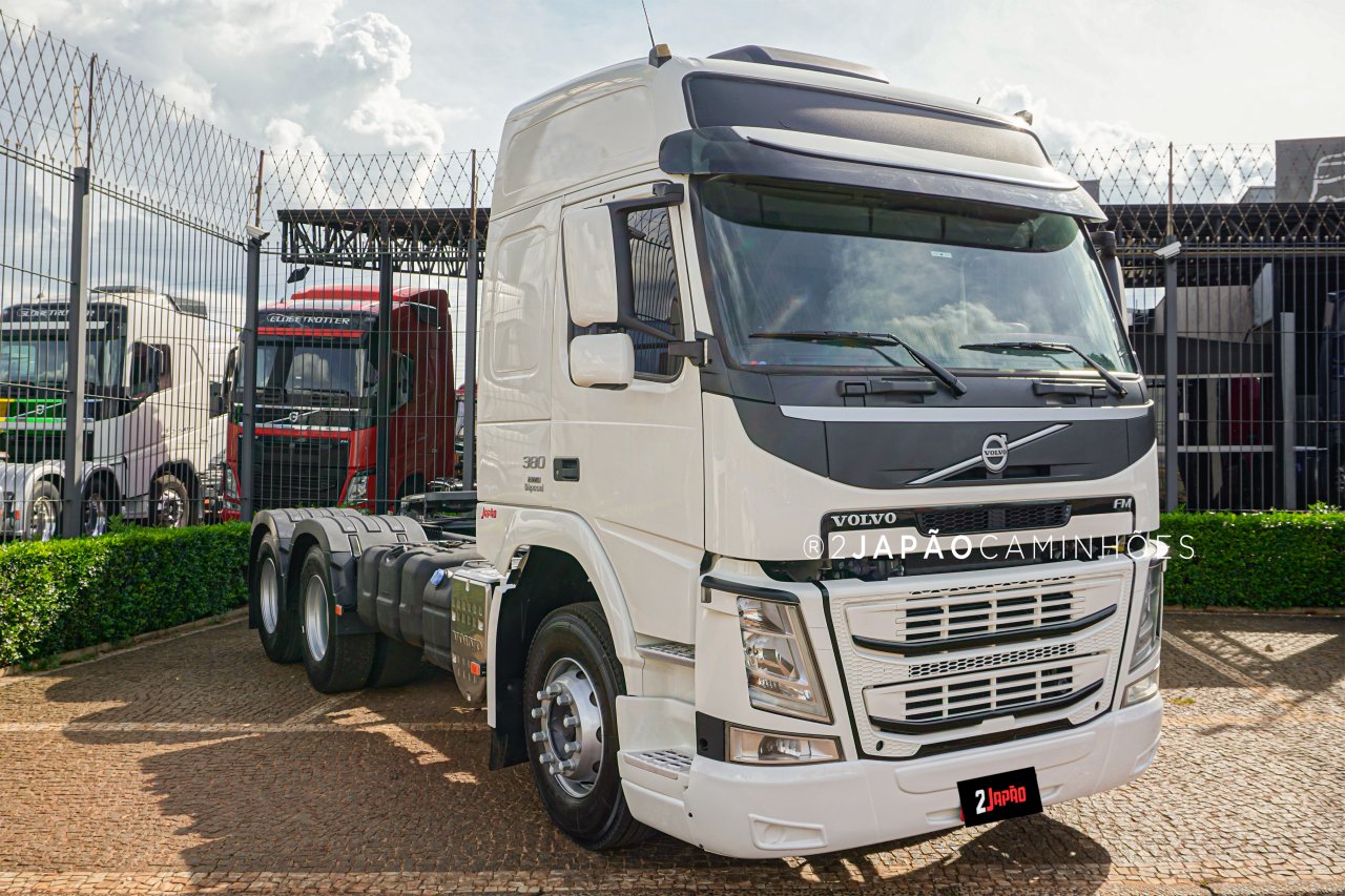 VOLVO FM 380 – 2 Japão Caminhões e Carretas