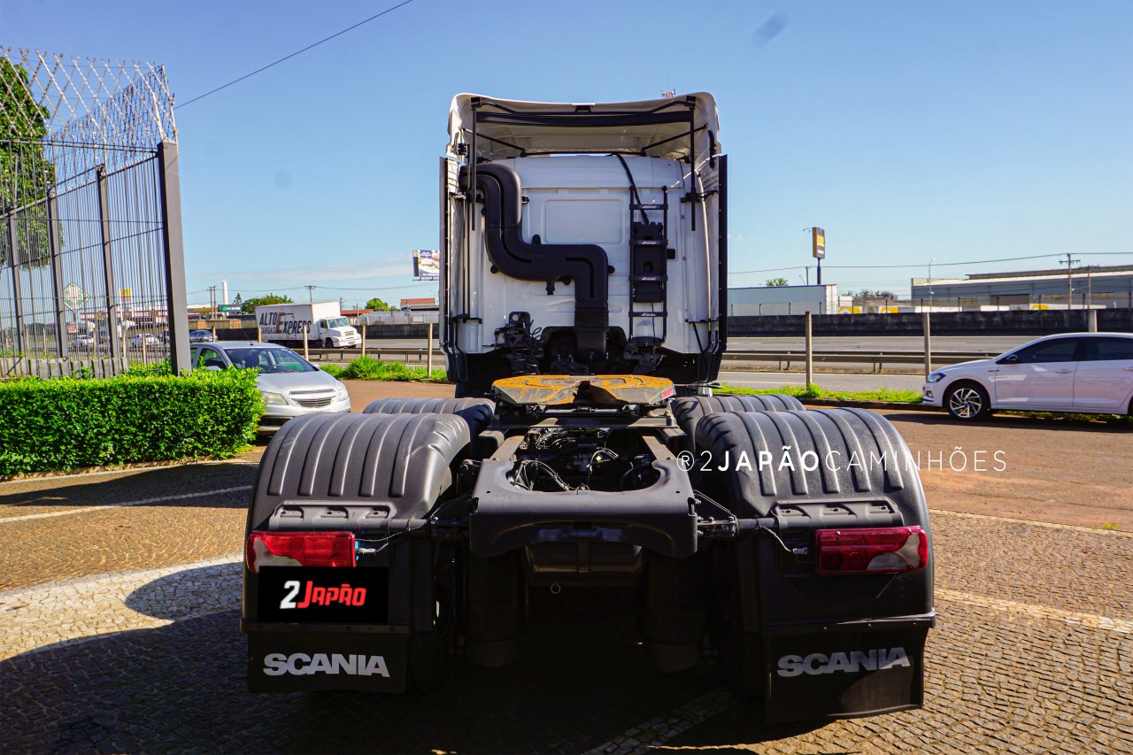 SCANIA R 440 – 2 Japão Caminhões e Carretas