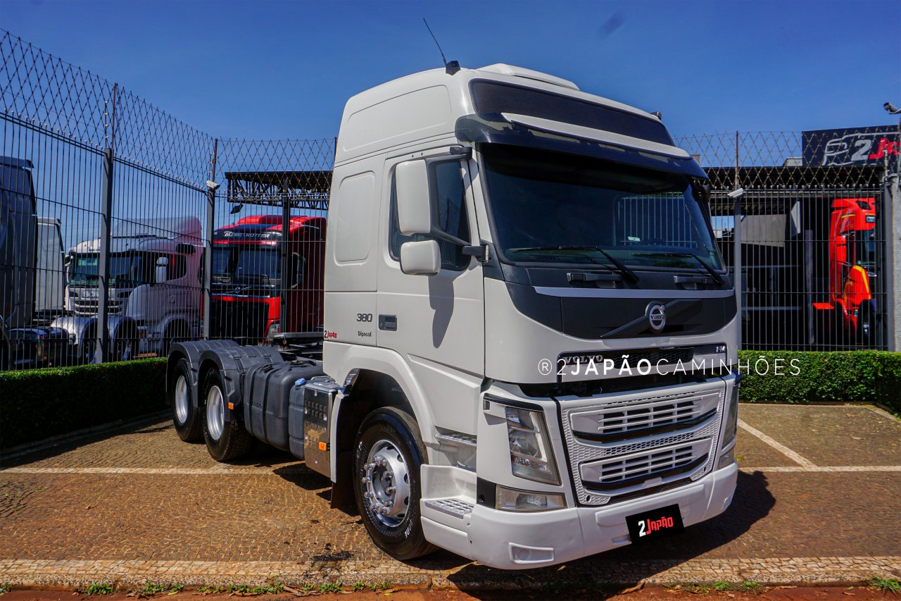 VOLVO FM 380 – 2 Japão Caminhões e Carretas