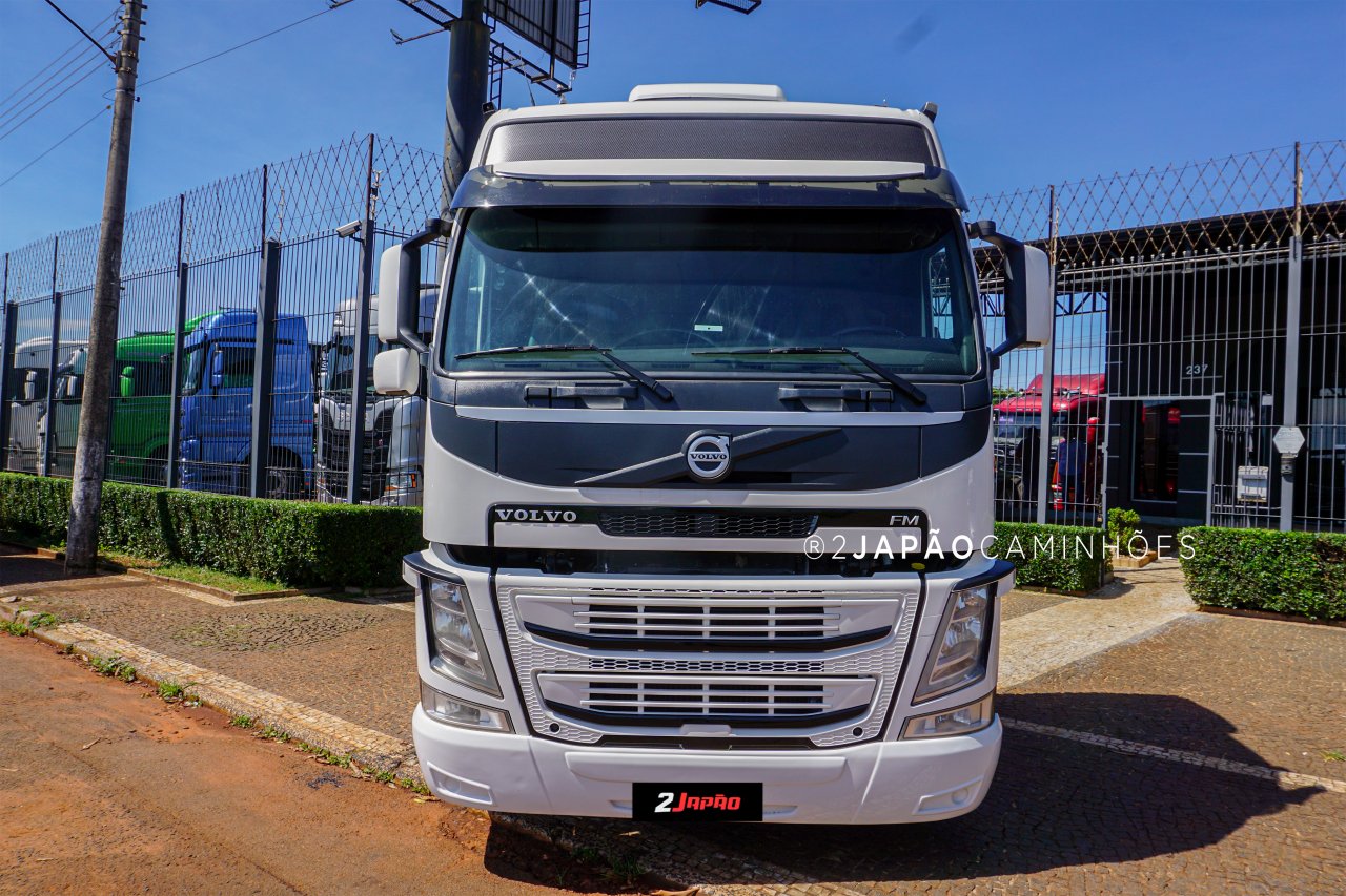 VOLVO FM 380 – 2 Japão Caminhões e Carretas