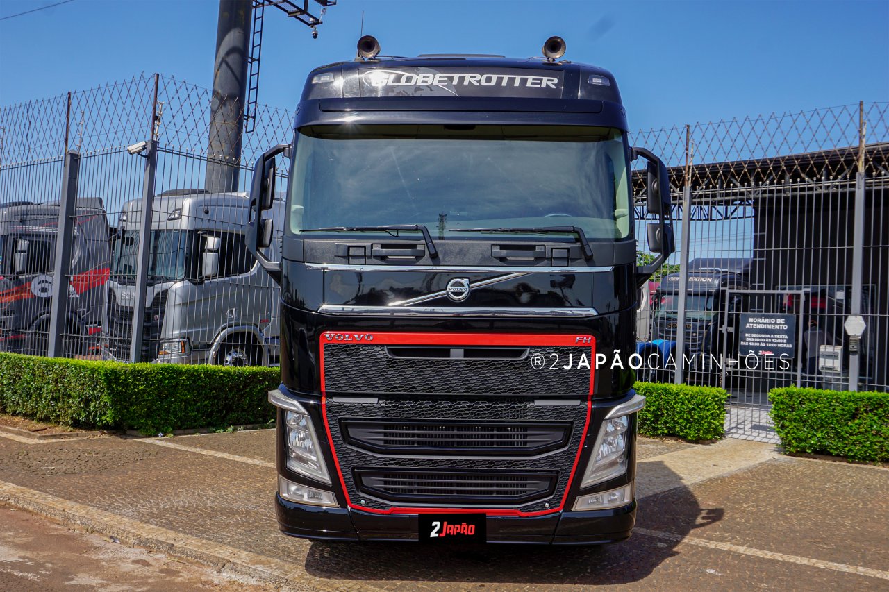 VOLVO FH 540 – 2 Japão Caminhões e Carretas