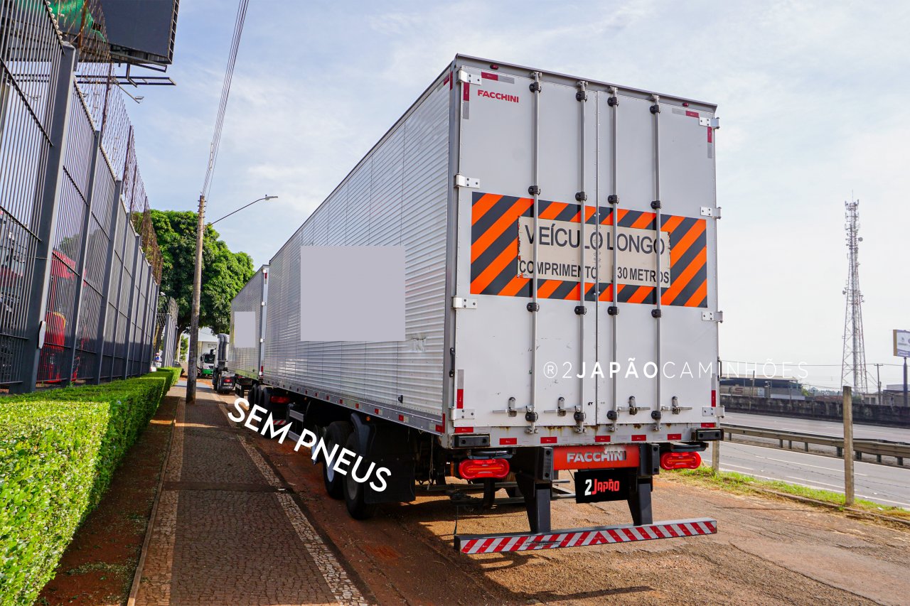 FACCHINI BITREM BAÚ – 2 Japão Caminhões e Carretas