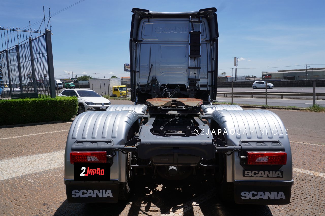 SCANIA R 540 – 2 Japão Caminhões e Carretas